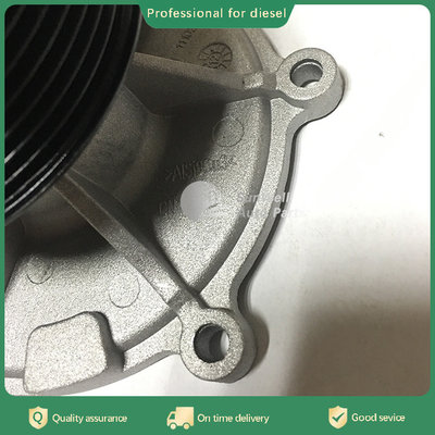 Original ISF3.8 Diesel engine water pump 5288908 supplier