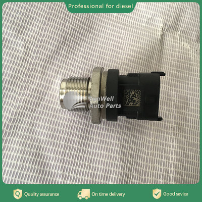 ISF3.8 Genuine Fuel common rail pressure sensor 0281006364 supplier