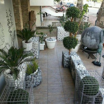 Hot-dip galvanized steel grating Galvanized steel wire Gabions High-tensile steel wire Distributor gabion cages supplier