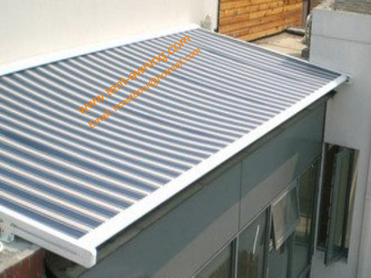 Durable Aluminum Frame Motorized Remote Control Retractable Roof Awning supplier