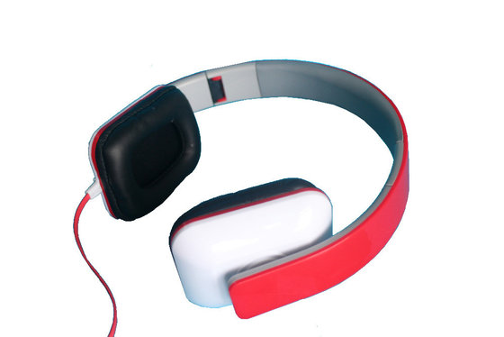 fashionable beautiful headphone wholesale universal headset with noise deduction for video and audio supplier
