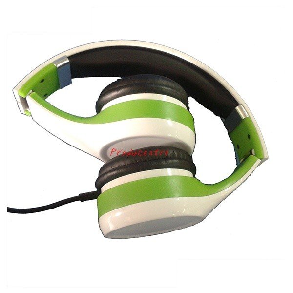 wholesale variety of headphone with noise cancelling ear cushion for kids supplier