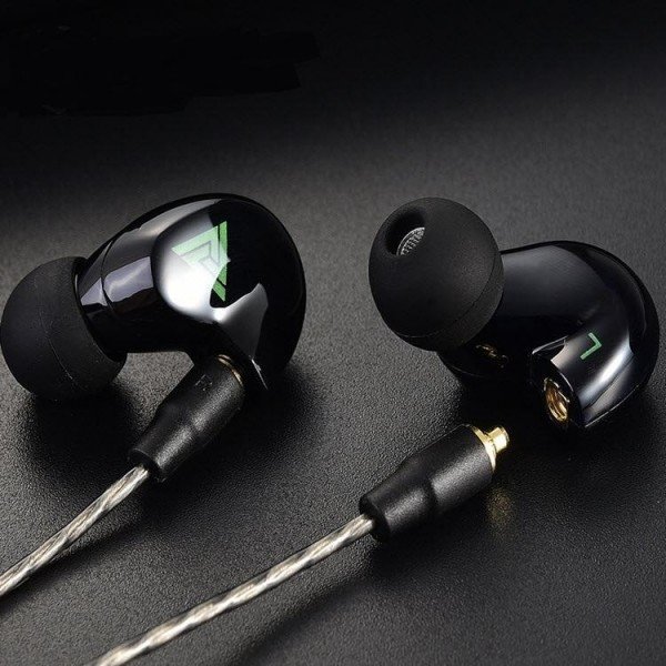interchangeable headphone In ear HIFI moving iron quad-core remote control mobile phone headset supplier