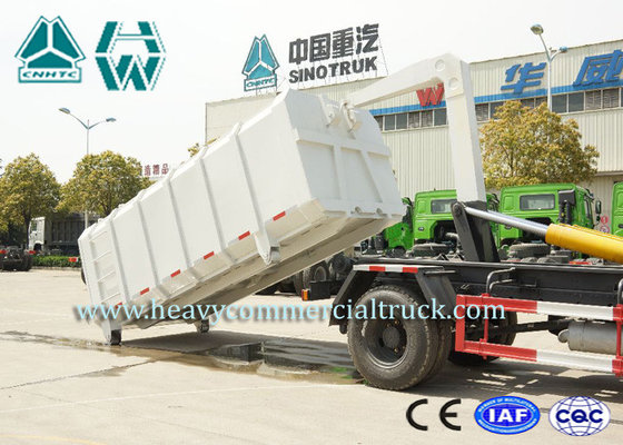 Dongfeng Chassis Automatic Garbage Compactor Trucks 4X2 With Detachable Carriage