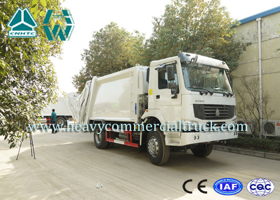 Sanitation Waste Compactor Truck Garbage Dump Truck 5710 x 2080 x 2450 mm