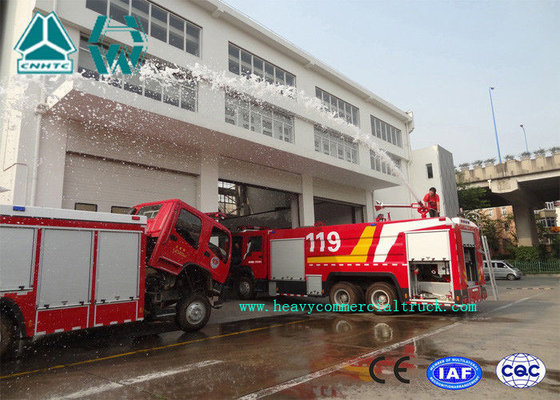 Howo 266 Hp Emergency Rescue Fire Fighting Truck  6 X 4 With High Pressure Pump