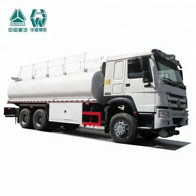 Large Capacity Oil Tanker Trailer / High Power Heavy Duty Truck Fuel Tanks