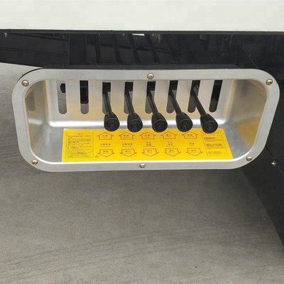 LHD Flat Bed Wrecker Tow Truck For Moving Indisposed Motor Vehicles 7600X2500X2650mm
