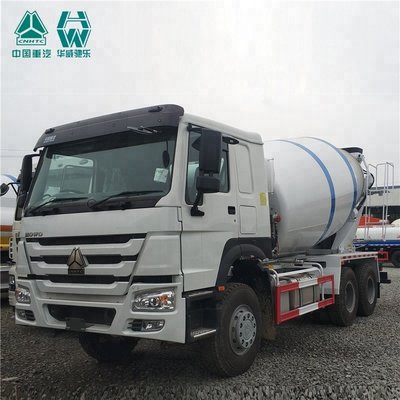 High Speed Mobile Concrete Mixer Truck Diesel Fuel Engine 21 - 30t Load