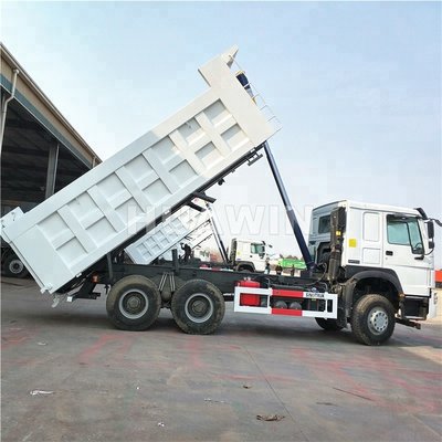 High Speed Giant Mining Dump Truck Full Floating Air Suspension 30 - 40 Tons