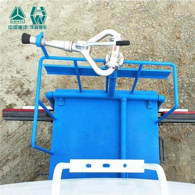 High Pressure 4000 Gallon Water Truck , Diesel Fuel Water Hauling Truck