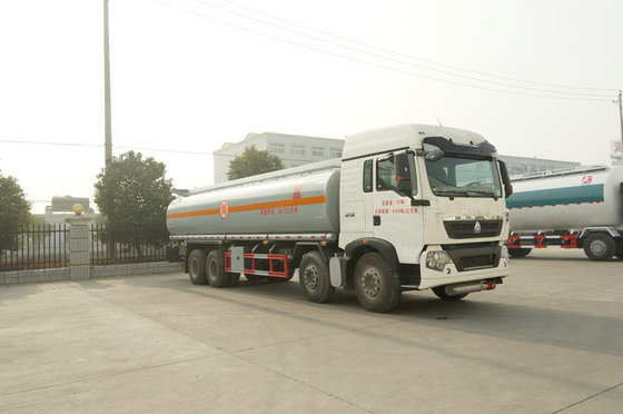 Sinotruk HOWO Diesel Fuel Tank Semi Trailer Perfect Driving Performance