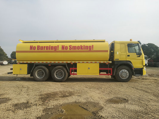 Industrial Fuel Oil Tanker Trailer / Radial Tyre Stainless Steel Tank Trailer