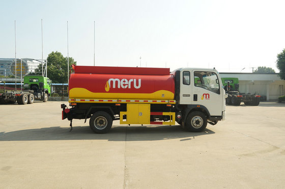 Round 4×2 2 Axle Trailer / Heavy Duty Truck Fuel Tanks Mechanical Suspension