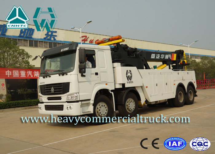 White 8X4 Heavy Duty Rotator Wrecker Tow Truck With Boom Rotation 360°
