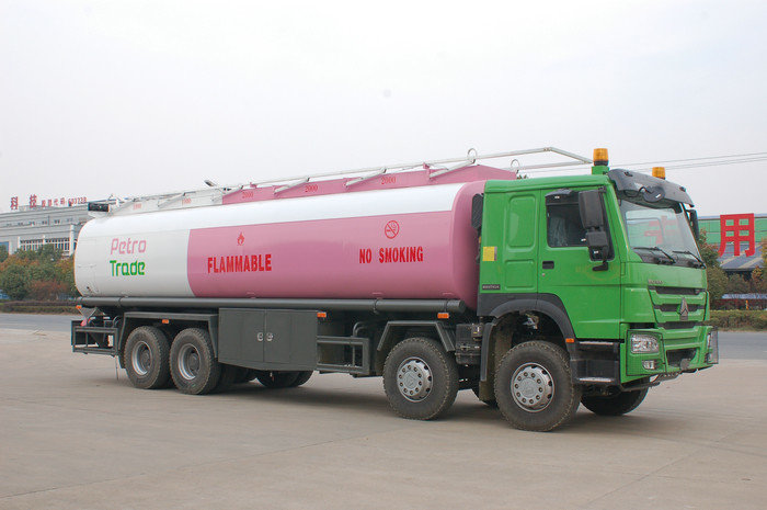 Powerful Diesel Fuel Tank Trailer , High Speed Aluminum Tanker Trailer