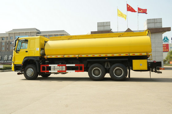 HOWO 20 Cbm Oil Service Trailer , High Performance Tri - Axle Semi Trailer