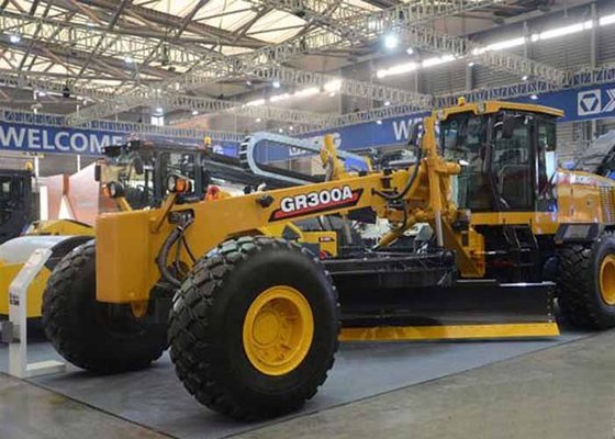 China Middle Blade 4920mm Road Grading Equipment Machine For Construction supplier