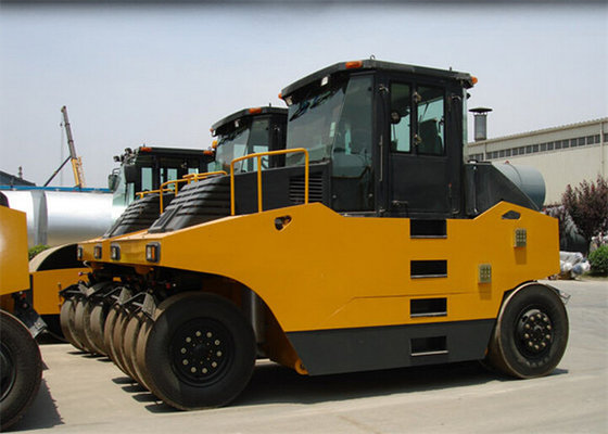 26 Ton Front 4 Rear 5 Pneumatic Tyred Roller Machine Construction With Full Wheel Brake supplier