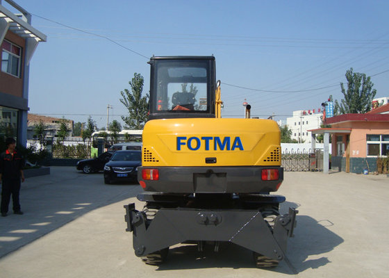 Compact Construction Equipment Tractor Wheel Excavator With Strengthened Bucket supplier