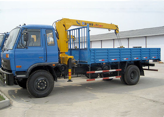 3200 Kg Lifting Capacity Truck Mounted Crane Equipment High Efficiency supplier