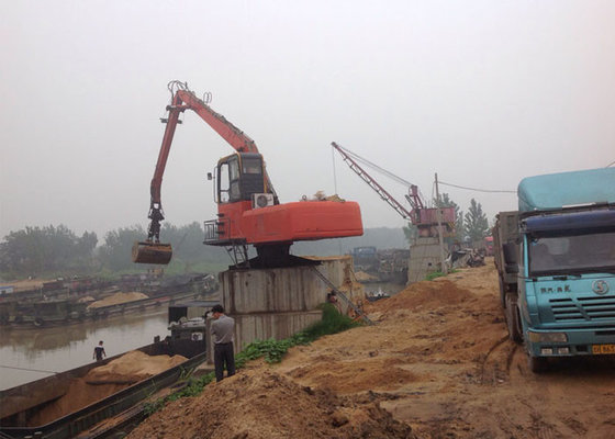 Diesel / Electro - Hydraulic Power Material Handler Filling Melting Pots With Scrap For Steel Plants supplier