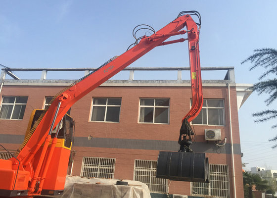Electric Crawl Grabbing Scrap Handler Material Handling Vehicles For Steel Mills supplier