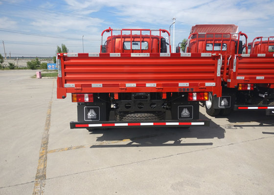 2800mm Wheelbase Light Duty Trucks For Cargo Transport 84HP Engine