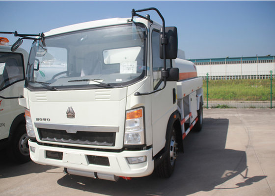 4x2 91HP Fuel Transport Trucks , Six Wheels 6000 Litres Gasoline Tanker Truck