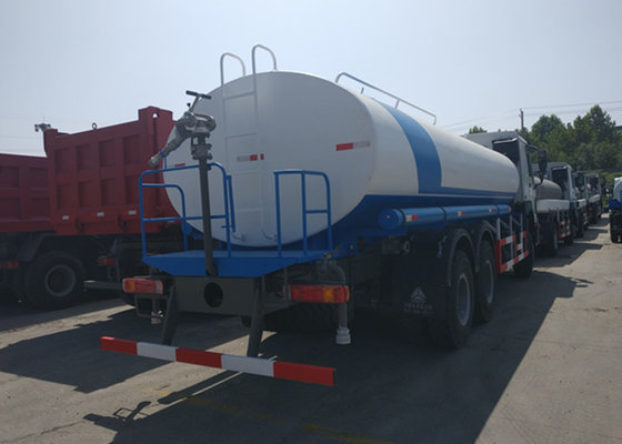 HOWO76 Cab 18 CBM Heavy Duty Water Truck 371 Horse Power EUROII Emission