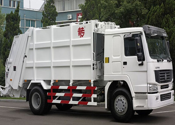 Single Sleeper Compression Garbage Truck 5.5m³ Body Volumes 6 Tires