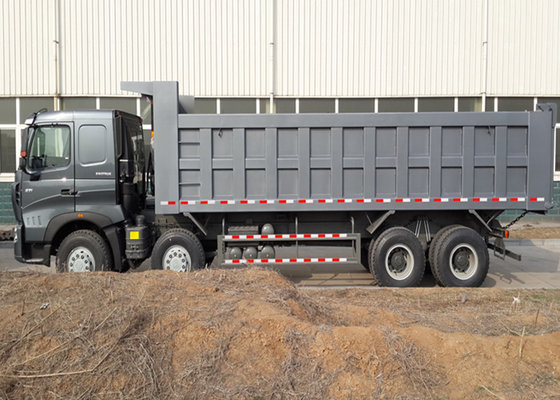 Sinotruk HOWO A7 8x4 Tipper Truck , 30 - 50 Ton Dump Truck 420HP Diesel Engine