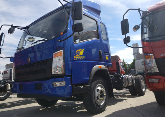 84HP Engine Light Truck Chassis EURO 2 Emission 4X2 1760 Cab Single Sleeper