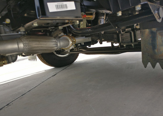 84HP Engine Light Truck Chassis EURO 2 Emission 4X2 1760 Cab Single Sleeper