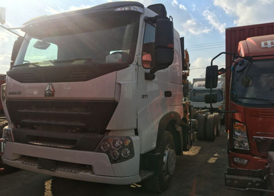 Sinotruk HOWO A7 Prime Mover Truck Euro 2 Emission 6x4 Driving Type