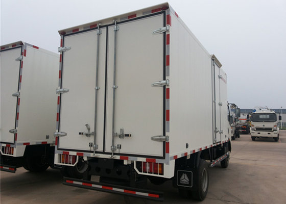 3360mm Wheelbase Mini Box Truck 110HP 7 Ton Loading 1880 Cab Single Sleeper