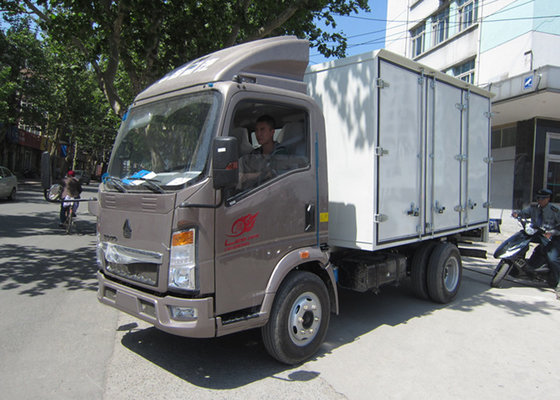 Double Axles Mini Box Truck 5 Ton Load Capacity 1760 Cab No Sleeper