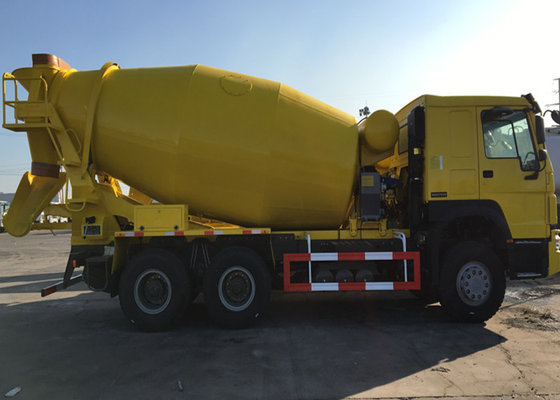 Camion de mélangeur concret de 3 axes pour la direction des roues LHD de la construction Dix