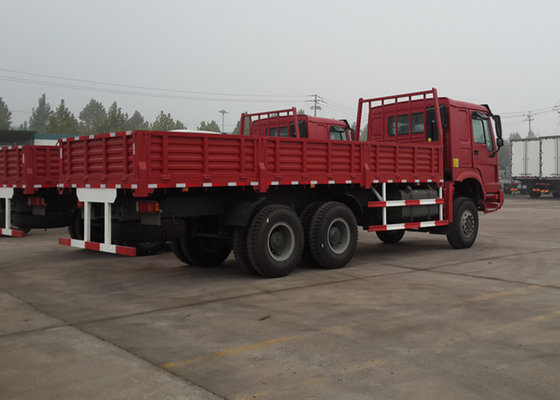 30 Tonne Heavy Cargo Truck 8560 X 2496 X 3048mm Dimension HW70 Cab