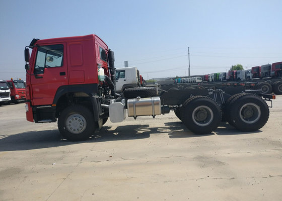 Transmisión manual del tri de los árboles del cargo del camión neumático pesado del chasis 80R22.5