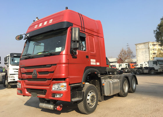 Three Axles Sinotruk Tractor Truck , 50 Ton Mini Prime Mover For Logistics