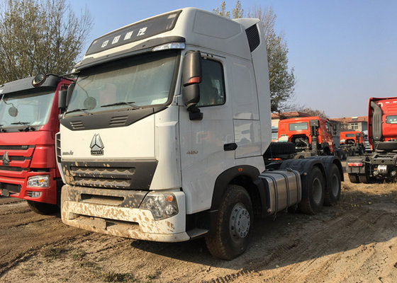 371HP Sinotruk Howo 6x4 Tractor For Transport 12.00R20 Tire 8800kg Curb Weight