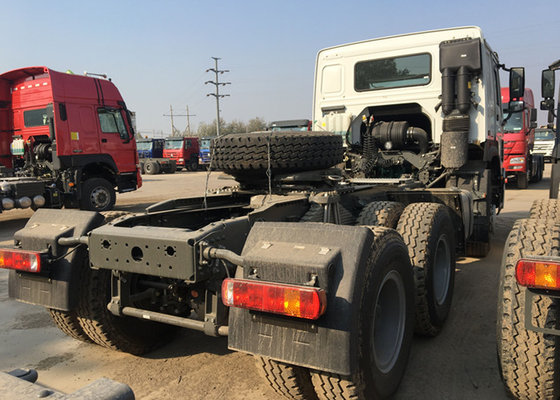 Diesel Prime Mover Truck 6X4 Driving Type 80R22.5 Radial Tire LHD Steering