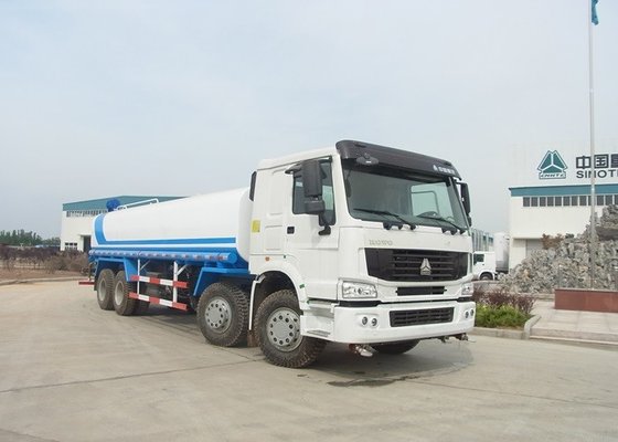 371HP Water Container Truck , 8x4 HW13710 Transmission Water Spray Truck
