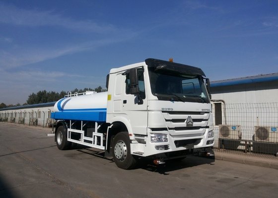 6 Wheel 266HP Water Bowser Truck , 4x2 HW76 Cab HOWO Water Transport Truck