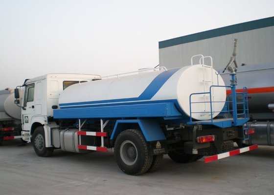 6 Wheel 266HP Water Bowser Truck , 4x2 HW76 Cab HOWO Water Transport Truck