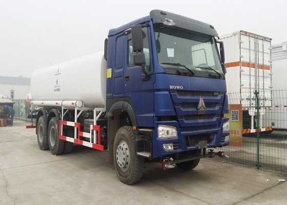 SINOTRUK Water Tanker Truck Ten Wheelers 6x4 Driving Type 17cbm Tank Volume