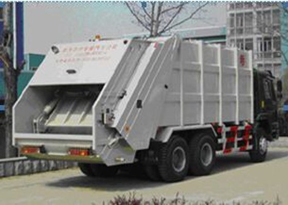 6x4 LHD / RHD Refuse Compactor Truck , HW70 Cabin Rubbish Collection Truck