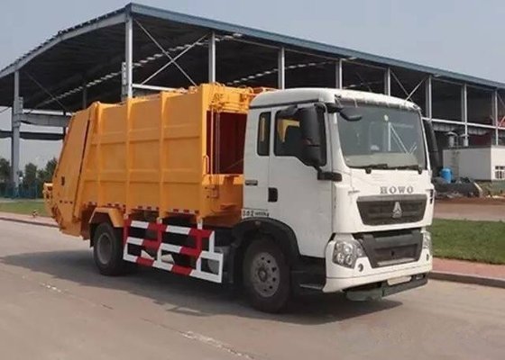 6 Wheels Waste Compactor Truck , 4x2 Drive Type Brand New Garbage Truck