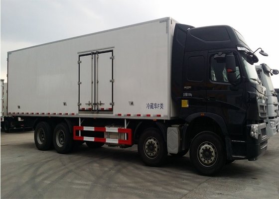 SINOTRUK HOWO a frigorifié le camion de boîte pour le type d'entraînement du transport 8x4 de fruit